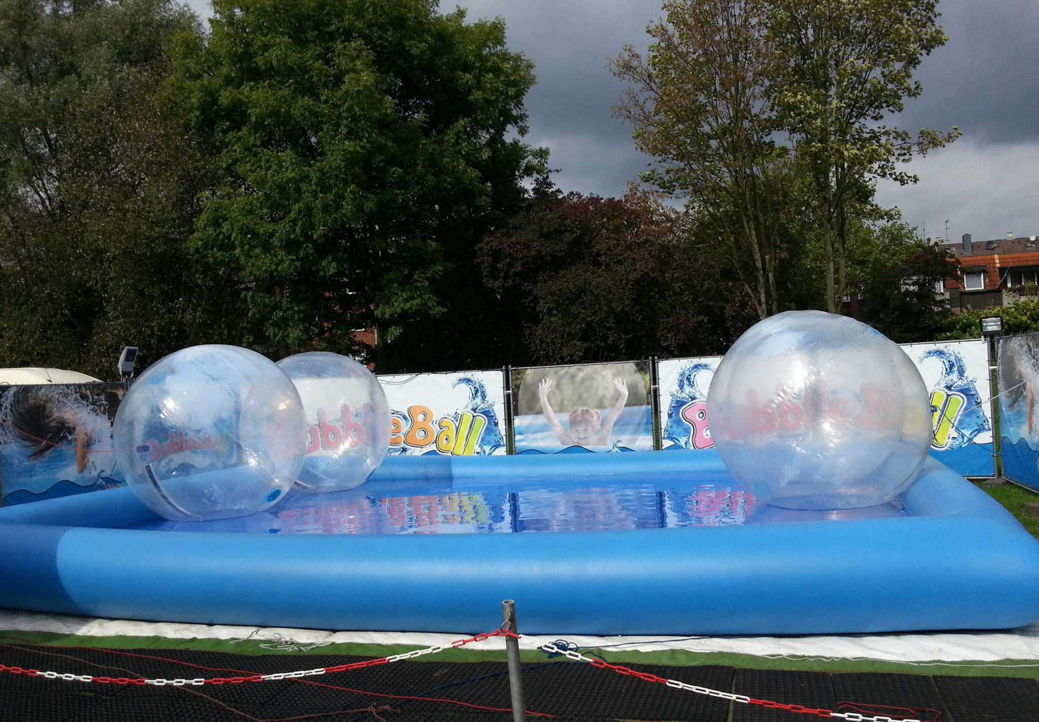 Aqua Zorbing mit Pool - Barkhofen